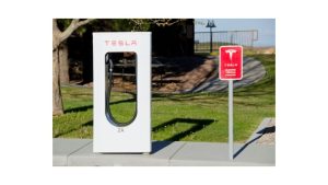 Do Teslas Use Gas? (Answered & Explained)